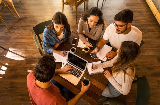 Why You Should Take Advantage of Your College Writing Center ...